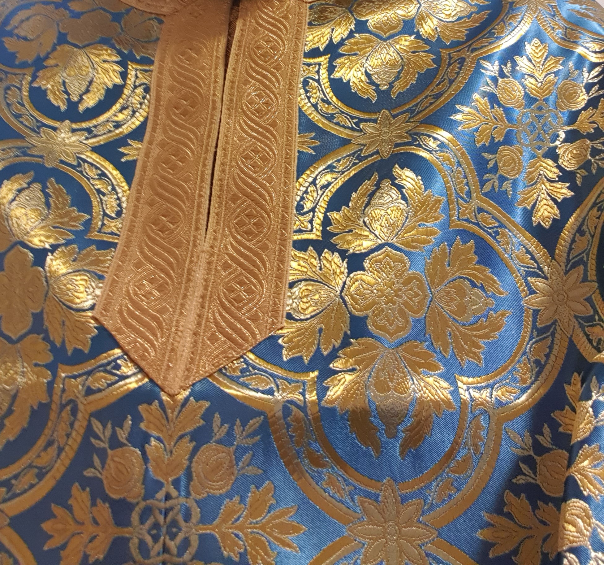 We provide Greek orthodox vestments online and an Orthodox priest ...